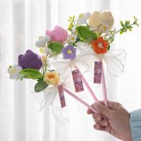 China Teacher's Day Gift / Mother's Day Present - Practical Pen with Knitted Sunflower Bouquet for sale