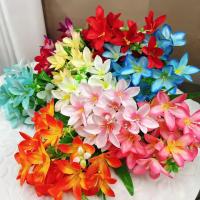China Manufacturers Direct Selling Artificial Lily Flower Bouquet Hot Sale Home Decoration Wedding Celebration Fake Flower Bouquet for sale