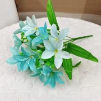 China Manufacturers Direct Selling Artificial Lily Flower Bouquet Hot Sale Home Decoration Wedding Celebration Fake Flower Bouquet for sale