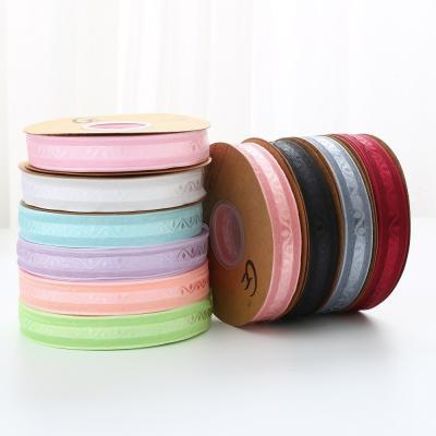China Floral Art Gifts, Flower Packaging, English Ribbon Cake Bouquet DIY Material Gift Box Packaging, Ribbon Color Ribbon for sale