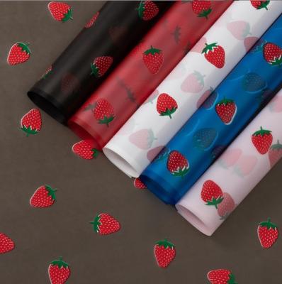 China Wholesale of foreign trade brushed strawberry matte waterproof flower wrapping paper, flower art packaging, semi-transparent flower paper materials for sale