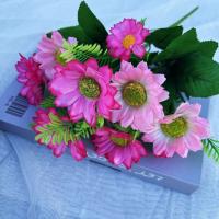 China Simulated chamomile, small daisies and chrysanthemums for indoor and outdoor decoration for sale