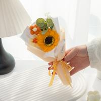 China Handmade sunflower puff bouquets, finished flower bouquets, festival gifts for sale