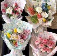 China Fresh Little Flower Luo Qing Waterproof Flower Packaging Paper for sale
