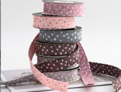 China Bouquet packaging, floral arrangement, flower packaging materials, fabric, small fragrance, small floral fragments, edge cutting ribbons, woven ribbons, flower wrapping ribbons for sale