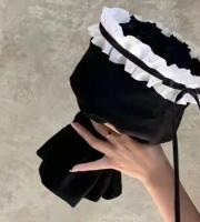 China Cake skirt edge small fragrant wind flower bouquet packaging fresh flower bouquet packaging white skirt edge wrinkled ribbon DIY material for sale