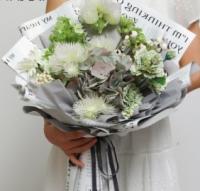 China Waterproof thickened English Ouya paper flower packaging paper for sale