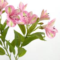 China A light luxury flower bouquet decoration for the living room and dining table with simulated daffodils for sale
