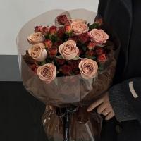 China Colored cellophane, new transparent bouquet wrapping paper, OPP film, jelly film, waterproof flower art wrapping paper for sale