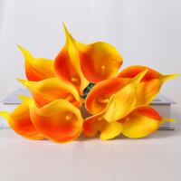 China Cross-border wholesale of simulated hand feel PU calla lily bouquets, artificial flowers, plastic flowers, wedding living room decoration and display flowers for sale