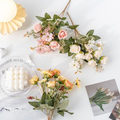 China Rose beads, small bouquets, single artificial flowers, artificial flowers, green plants, living room silk flowers, decorative flowers, ornaments and flowers for sale