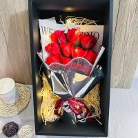 China Christmas Rose Tulip Simulated Flower Bouquet Confession Birthday Gift Manufacturer Wholesale Bouquet Gift for sale