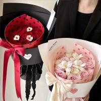 China Mother's Day Flower Bouquet Paper Popular Waltz Polka Dot One-Piece Shaped Sheet for Floral Arrangements for sale