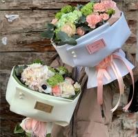 China 20 pieces of solid-color flower wrapping paper with good texture and firmness, a popular Russian round bouquet wrapping paper for sale