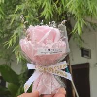 China INS style mini pocket meet small bouquet of roses for birthdays, Valentine's Day, and Women's Day gifts for sale