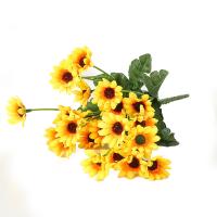 China The new seven-headed sunflower product, the small bouquet, is a popular cross-border bestseller for home living room decoration for sale