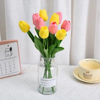 China Cross-border bestseller PU tulip artificial flowers, Amazon wedding bouquet decoration, living room and home decoration artificial flowers for sale