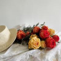 China Rose simulation fake flower dining table, coffee table decoration bouquet, high-end feeling, charred edge European artificial flower decoration, living room silk flower for sale