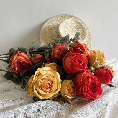 China Rose simulation fake flower dining table, coffee table decoration bouquet, high-end feeling, charred edge European artificial flower decoration, living room silk flower for sale