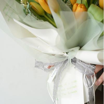 China Flower Bouquets and Wrinkled Edge Ribbons Perfect for DIY Crafts and Holiday Gift Wrapping Washable and Durable for sale