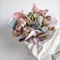 China Waterproof Gold Paper Plastic Flower Packaging Paper Dual-Color Film for Valentine's Day Bouquet Gift Packaging Materials for sale