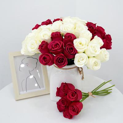 China Simulated 7-head Rose Wholesale Imperial Concubine Rose Handheld Rose Bundle Home Furnishings Hotel Wedding Hall Decoration for sale