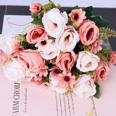 China European style simulation rolled edge rose wedding bouquet, wedding photography props, floral arrangement, home decoration, simulation flower for sale