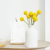 China Simulated flowers with a high-end and realistic feel, bundled with golden balls, hotel soft decoration flower materials, cross-border hot selling DIY flower bouquets, and fake flowers for sale