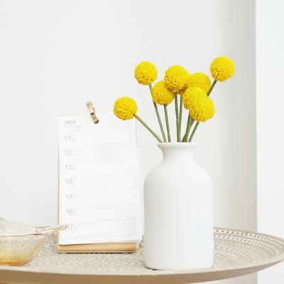 China Simulated flowers with a high-end and realistic feel, bundled with golden balls, hotel soft decoration flower materials, cross-border hot selling DIY flower bouquets, and fake flowers for sale