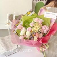China Flower Packaging Paper Romantic Moment 57*57cm Oil Painting Atmosphere Art in Many Colors for sale