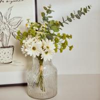China Simulated flower daisy bouquet bottle, hand tied flower table, bundle fake flowers, photography props, cross-border hot selling silk flowers for sale