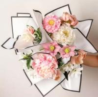 China Black and White Aristocratic Matte Floral Flower Wrapping Paper for Bouquet Packing in Many Colors for sale