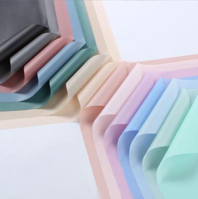 China Flower Wrapping Paper Matte Waterproof Semi-Transparent Floral Packaging Materials in Many Colors for sale