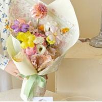 China Fresh Flower Packaging Kraft Paper Partysu DIY Floral Arrangement for Regular Blooming Flowers for sale