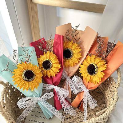 China Beautiful Sunflower Soap Flower Bouquet Artificial Flower Gift Set High Aesthetic Companion Gift Perfect for Teachers Day for sale