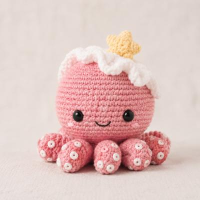 China Crochet Plush Toys Handmade Knitted Dolls High Similarity for Holiday Promotions for sale