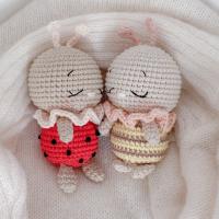 China Cute Mini Crochet Baby Ladybug Toy Soft Amigurumi Bee Doll with Organic Cotton Fabric PP Cotton Filling Mesh Lining for sale
