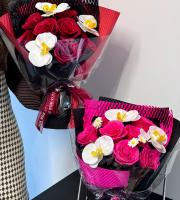 China Rose Flower Soap With Gift Box Valentine's Day Mothers Day Roses Flower Soap Bouquet Bouquet Soap Flowers for sale