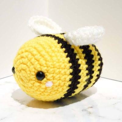 China HOT Selling Crochet Fuzzy Bee Stuffed Animal White Wings Cuddly Knit Soft Yarn Plush Bee Toy Amigurumi Crochet Fuzzy Bee for sale