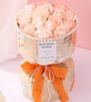 China Artificial Soap Flower Bouquet Luxurious Handmade Eco-friendly Rose Bear Soap Gift Box Pink Rose Mother's Day Valentine's Day for sale
