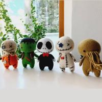 China New Arrival 10 cm Handmade Crocheted Plush Toys Cute Mini Halloween Christmas Knitted Dolls Cotton Fabric PP Cotton for Party for sale