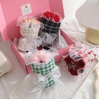 China Valentine's Day Gifts 3pcs Soap Flower Bouquet Artificial Dried Flower Bouquet Gift for Women Girls for sale