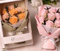 China Valentine's Day Gifts Soap Flower Bouquet Birthday Friends Gift Rose Flowers with Box 17cm for sale