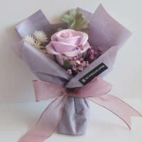 China Event Gifts Rose Carnation Flower Bouquets Mini Soap Flower Bouquet With Gift Bag for sale