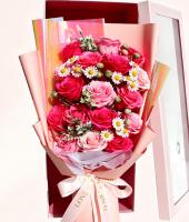 China New Design Handcrafted Big Size Soap Bouquet Mothers Day pink Gift Bouquet Valentine's Day Red Flower Father's Day Christmas for sale