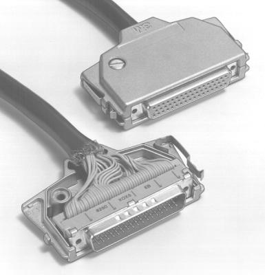 China Precision Engineered EMI Junction Shell 3M 3357-9250 with Clear Chromate Finish and RoHS Compliance for sale