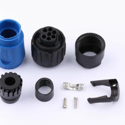 China Compact robust Amphenol C01610D00601010 circular connector with neoprene gasket and housing material for sale
