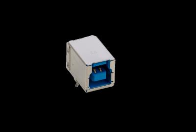 China USB 3 1 Gen 2 Connector Amphenol GSB417131HR with Enhanced EMI RFI ESD Protection and Rugged Design for sale