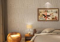 China 0.53*10M Modern Non - woven Wallpaper , Fashion LOVE English Letters Wallpaper for sale