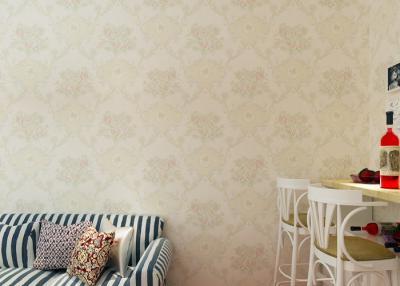 China Beige Floral Pattern European Style Wallpaper / Non Woven Wallcovering 0.53*10m/ roll for sale
